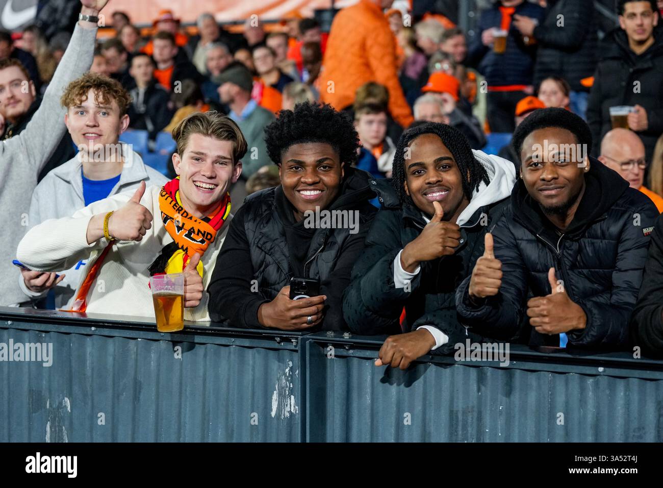 Rotterdam - Dutch Supporters during the first leg of the quarter final ...