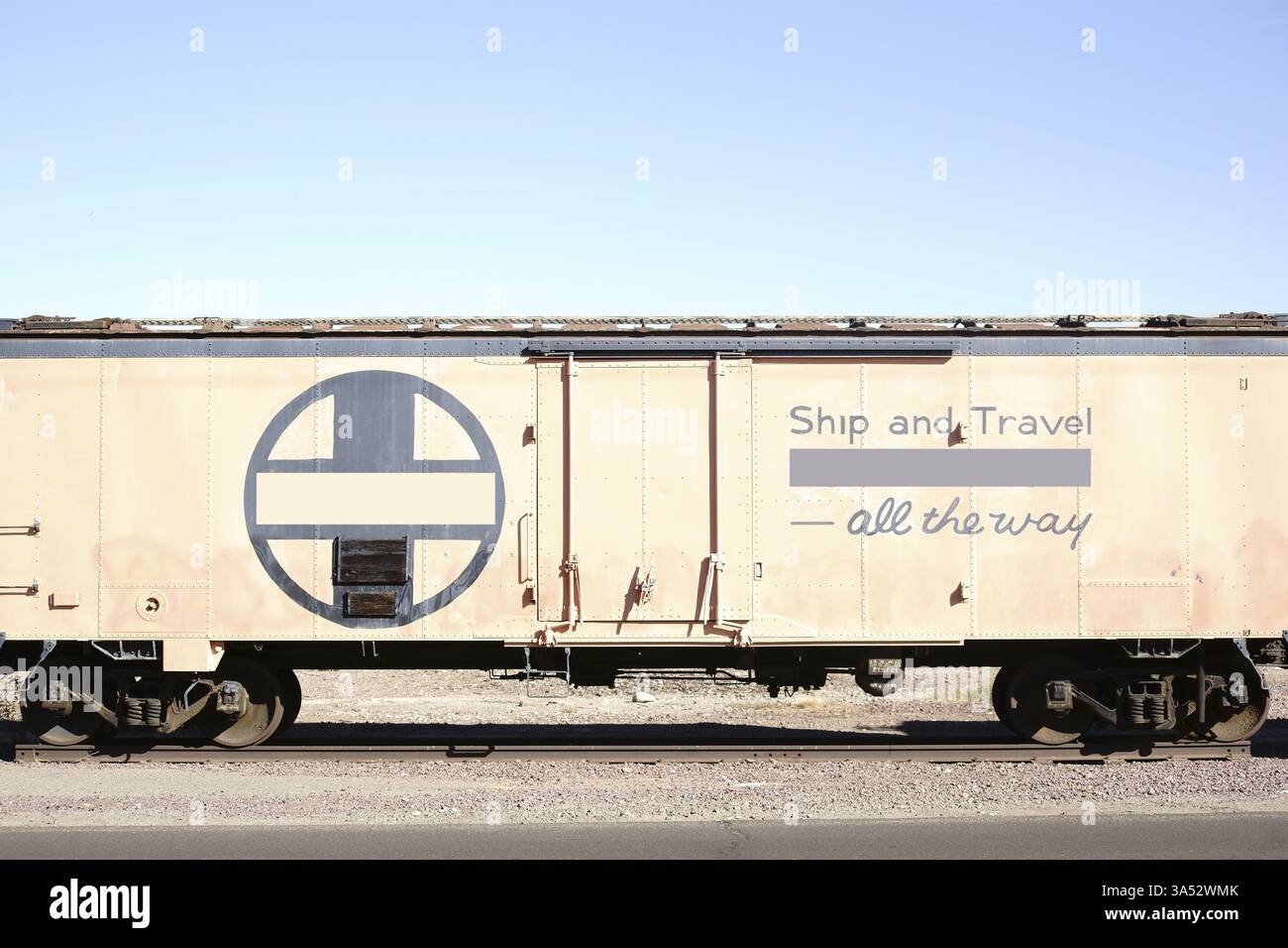 Train side view hi-res stock photography and images - Alamy