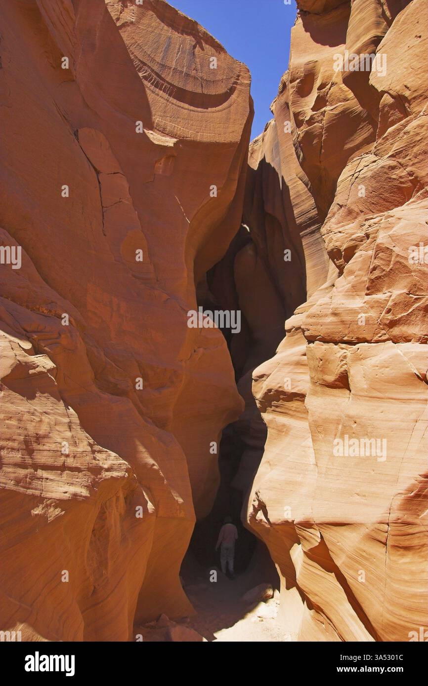 An input in the well-known canyon of the Antelope in the south of the ...