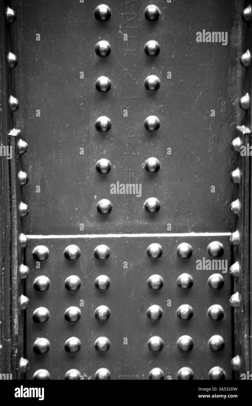Steel rivet hi-res stock photography and images - Alamy