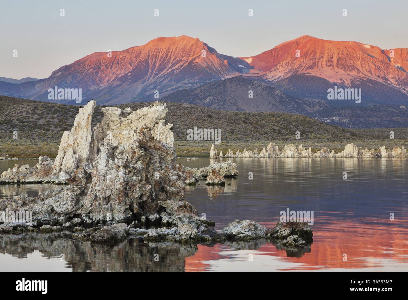 Sunrise on lake Mono in a crater of an ancient extinct volcano. Lake ...