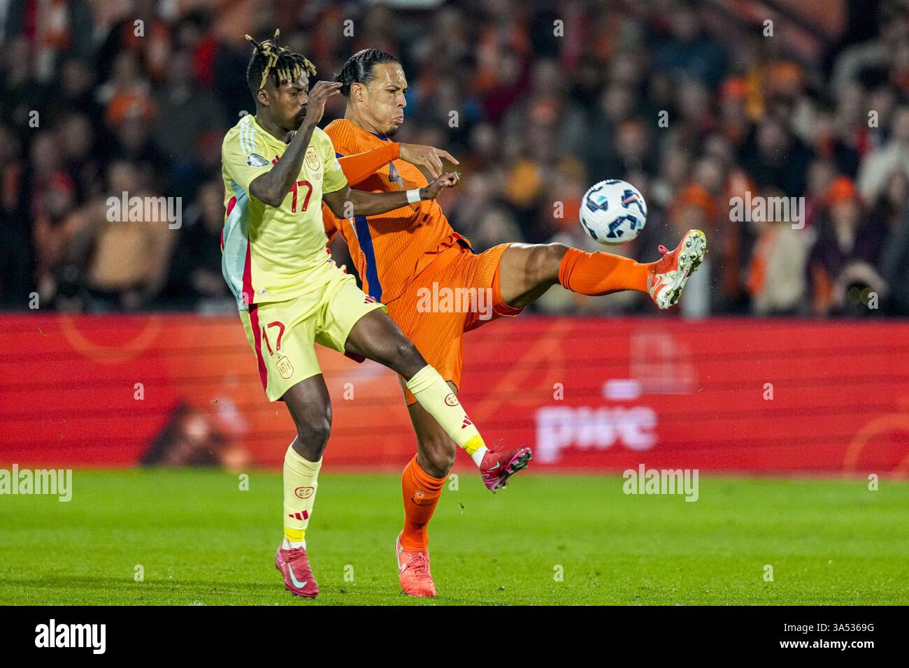 Rotterdam, Netherlands. 20th Mar, 2025. ROTTERDAM, 20-03-2025, Stadium ...