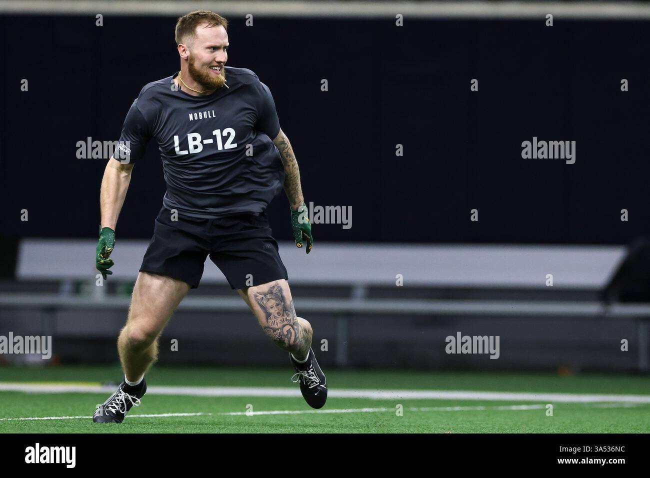Baylor linebacker Matt Jones runs in a drill during the Big 12 pro day ...