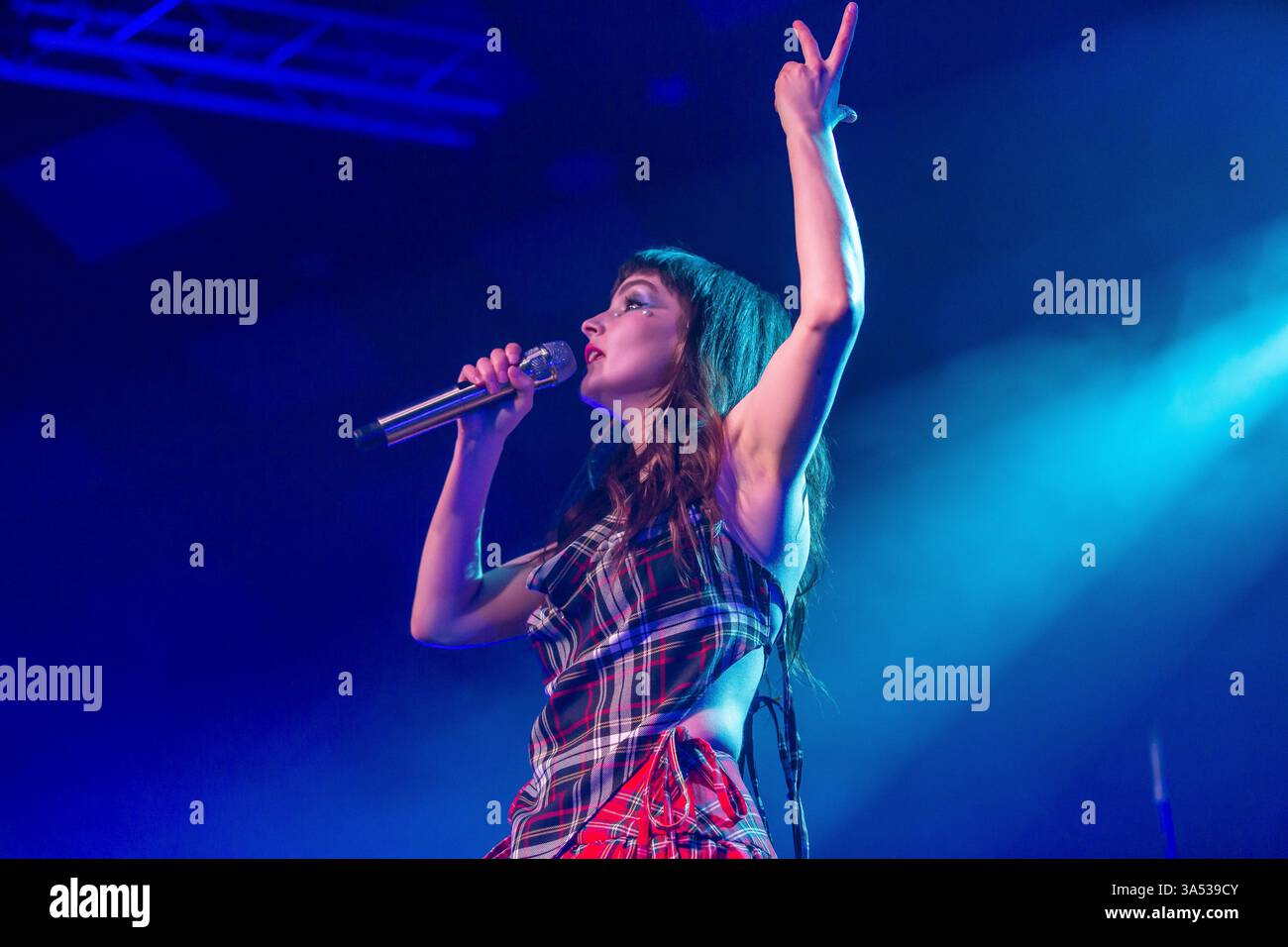 Glasgow, Scotland. 20th Mar 2025. Lauren Mayberry performs at the ...