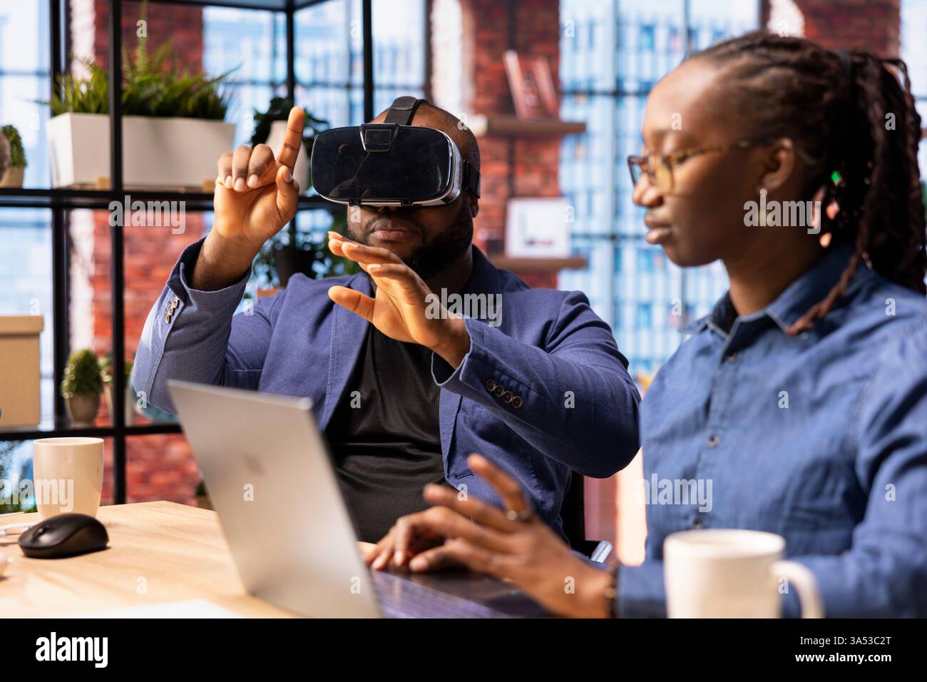 Self employed couple navigates hi-res stock photography and images - Alamy