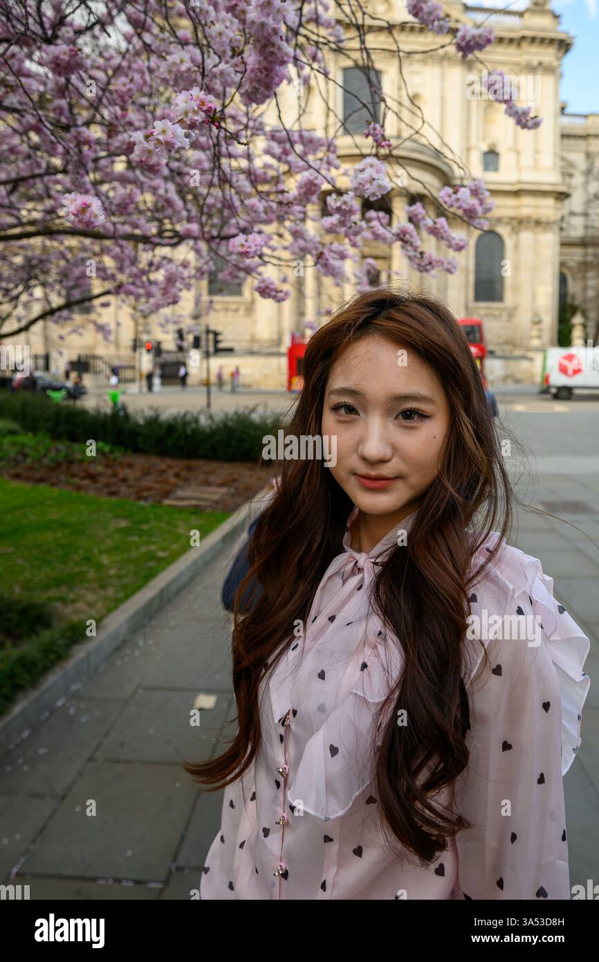 London, UK, 20th March 2025, Spring Equinox and spring weather duly ...