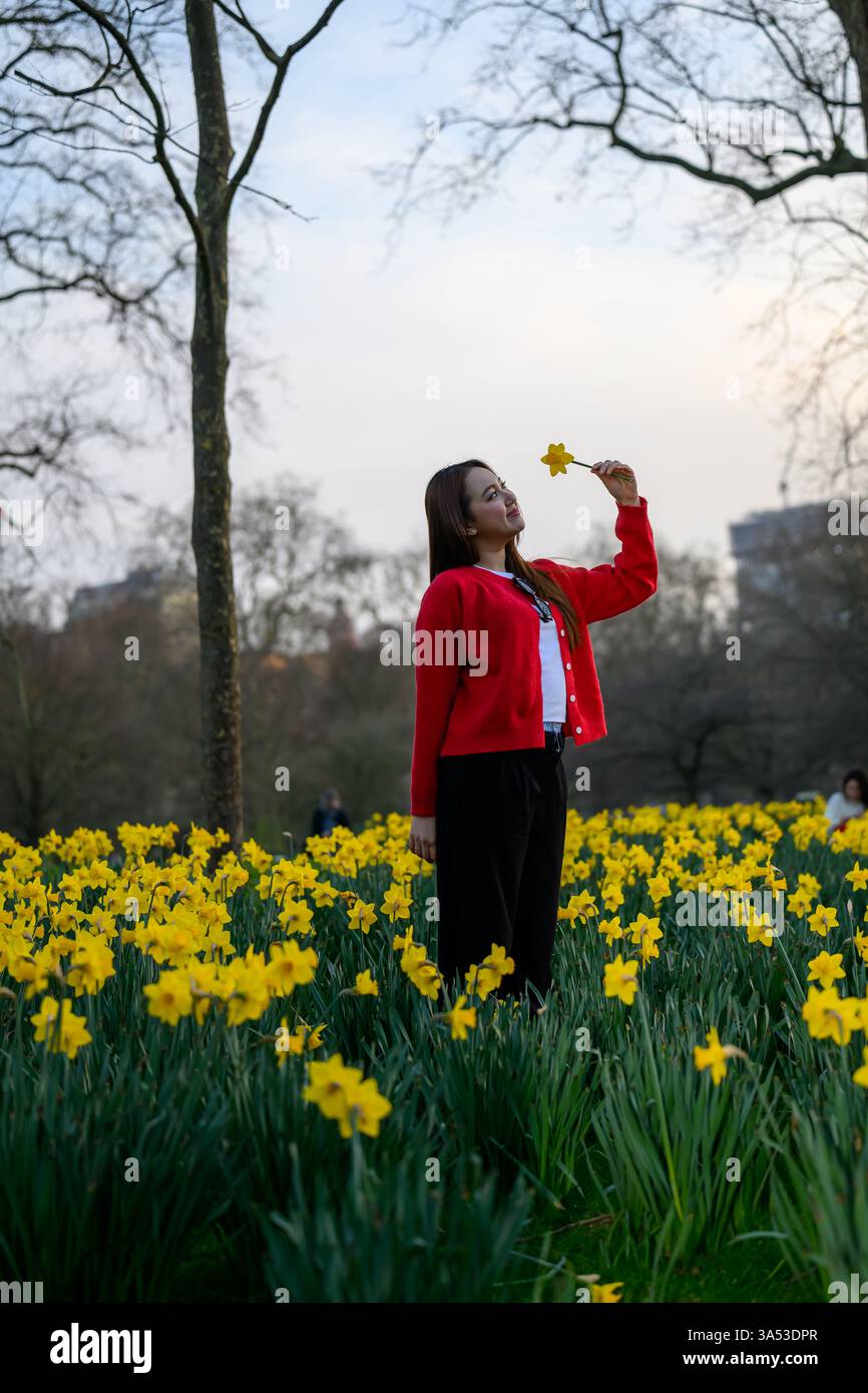 London, UK, 20th March 2025, Spring Equinox and spring weather duly ...