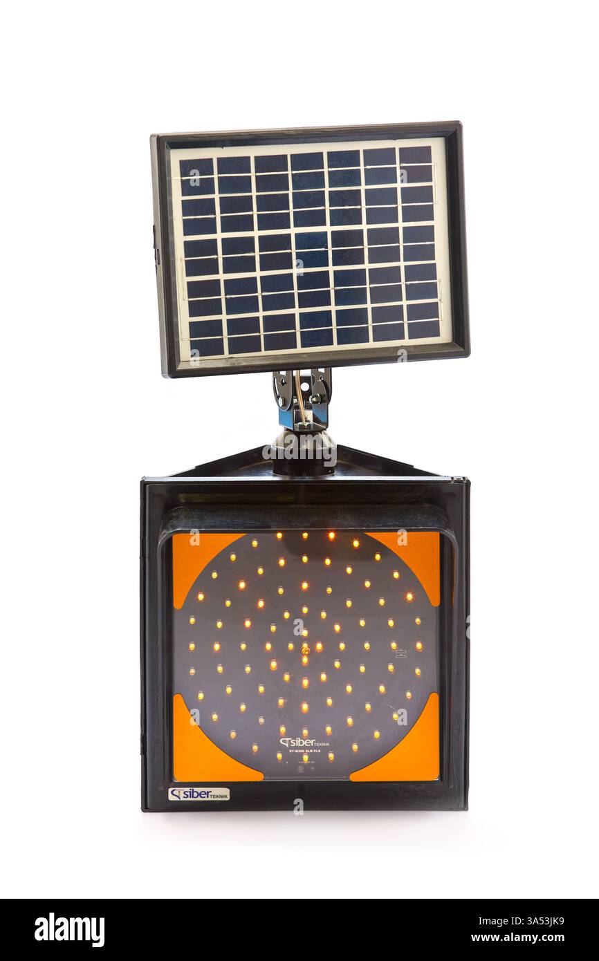 Innovative Solar-Powered Traffic Light System Enhancing Road Safety ...