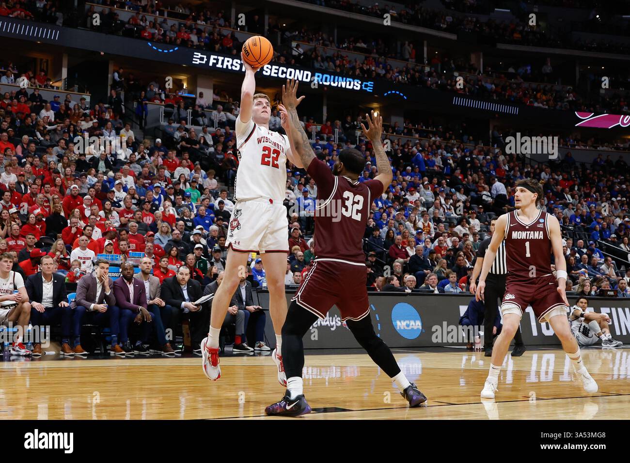 Denver, CO, USA. 20th Mar, 2025. Wisconsin Badgers forward Steven Crowl ...