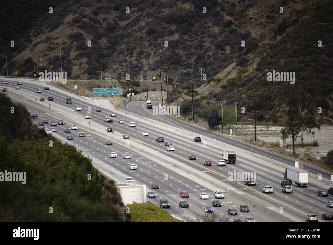 Traffic on the San Diego Freeway in Los Angeles with the exit to the ...