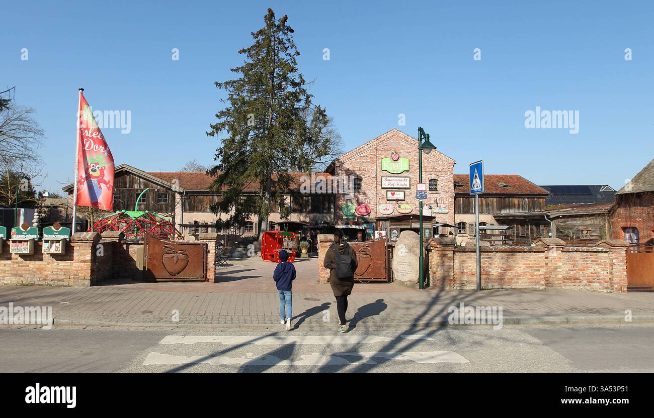 Karls Erlebnis-Dorf in Warnsdorf. Warnsdorf Schleswig-Holstein ...