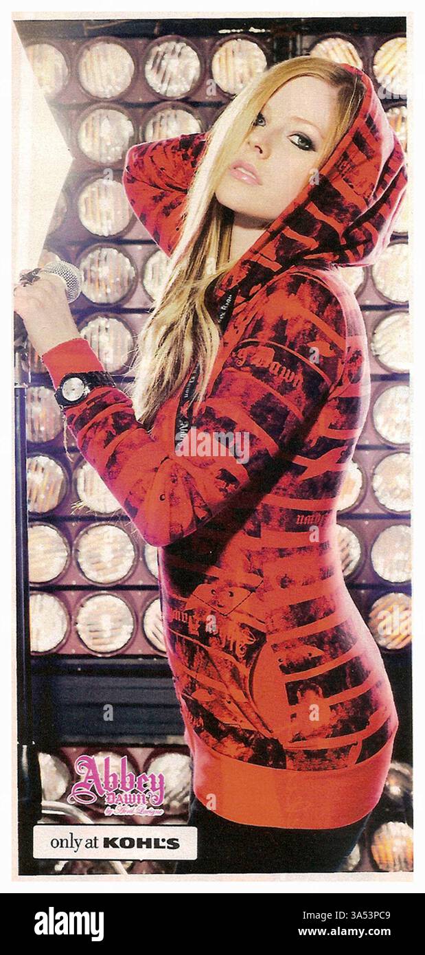 Abbey dawn avril lavigne hi-res stock photography and images - Alamy