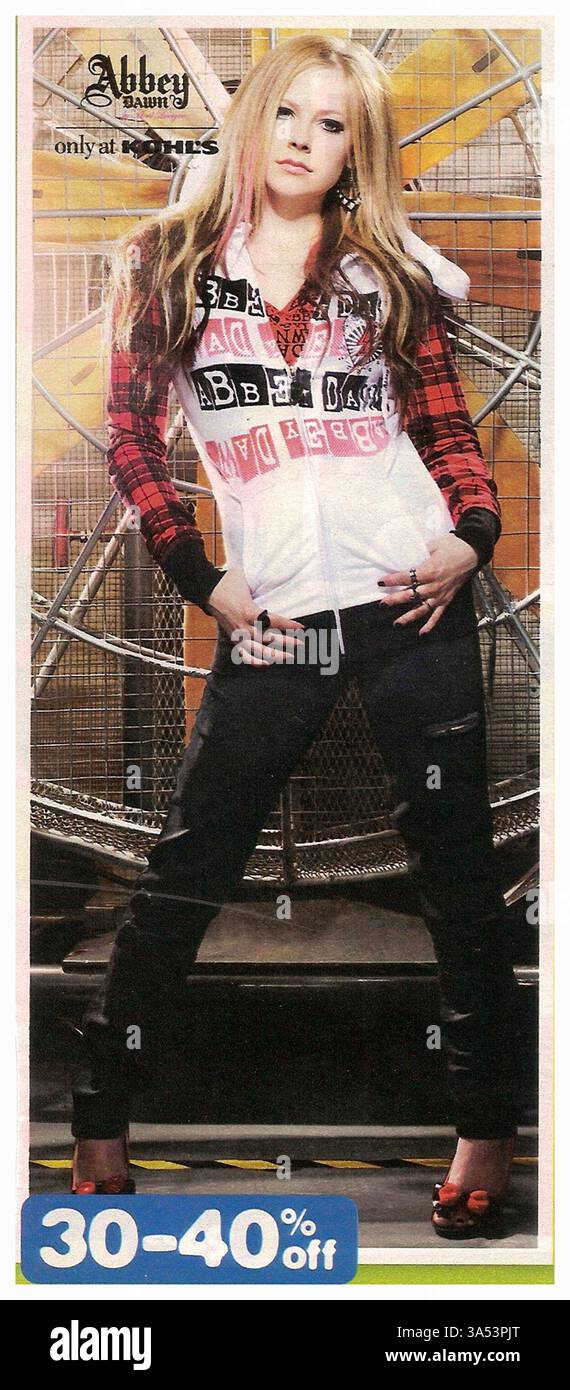 Abbey dawn avril lavigne hi-res stock photography and images - Alamy