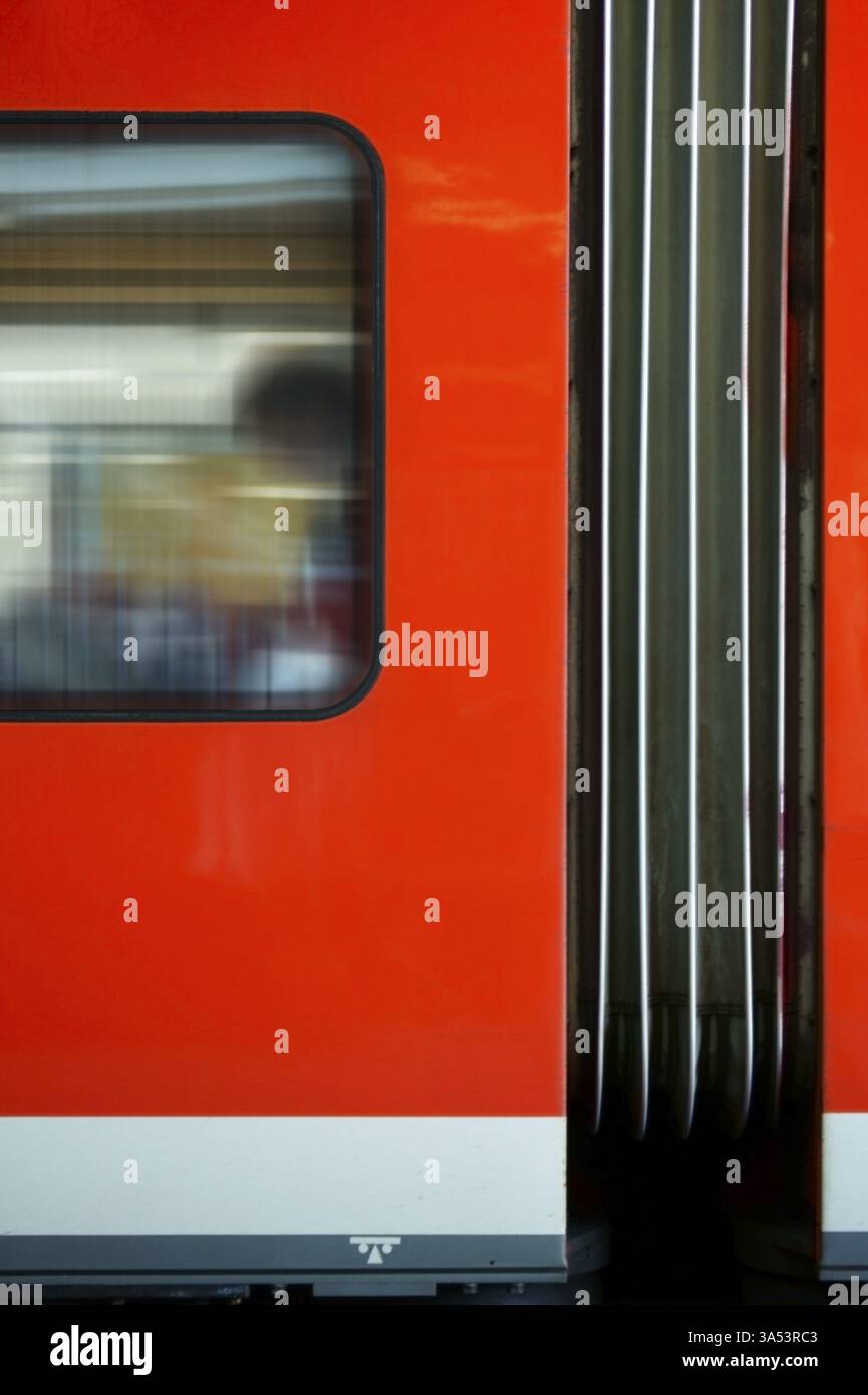 The outer body of a train with silencers and buffers between the ...
