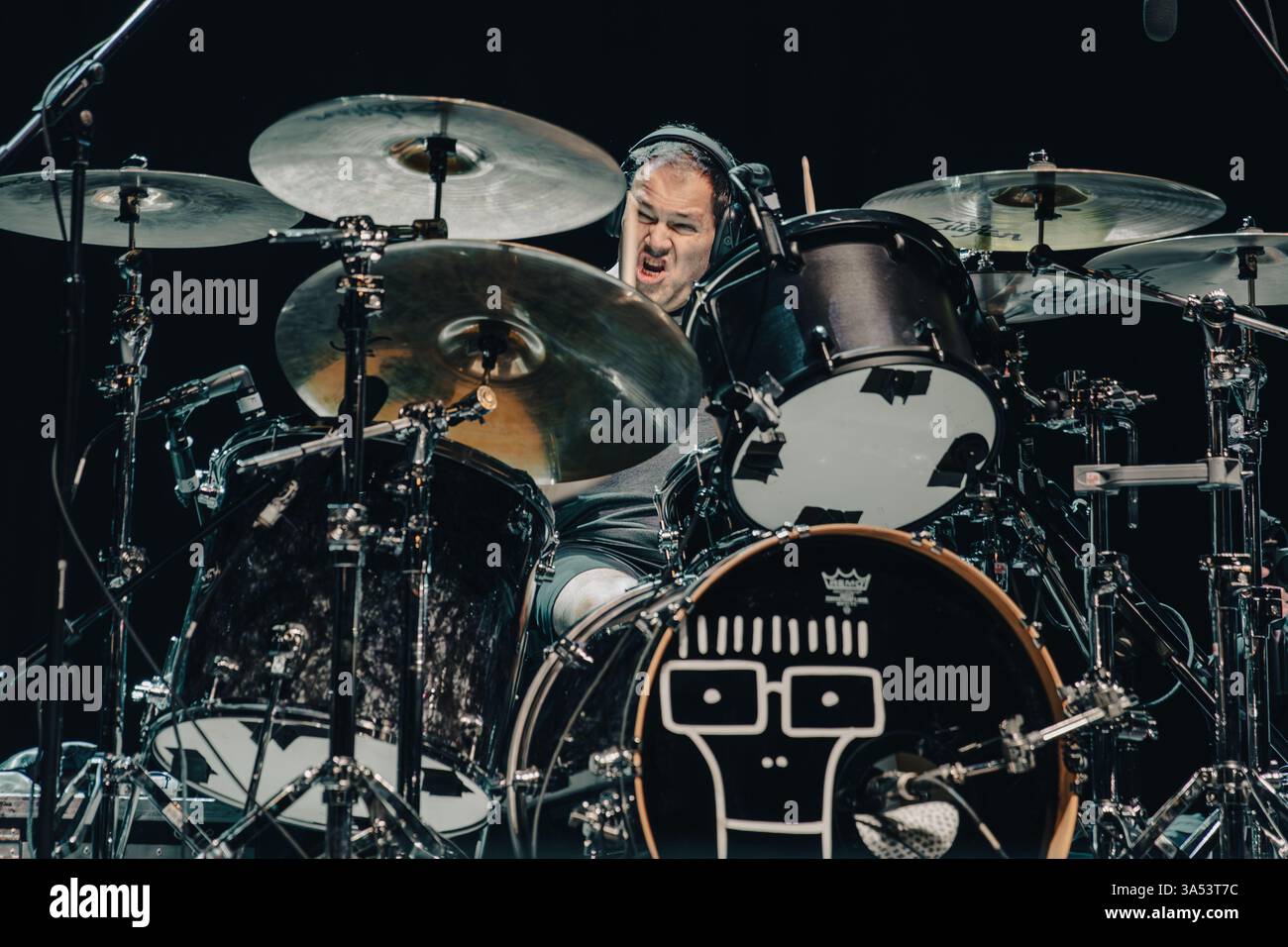 Bournemouth, UK. 19th Mar, 2025. Descendents performing at the O2 ...