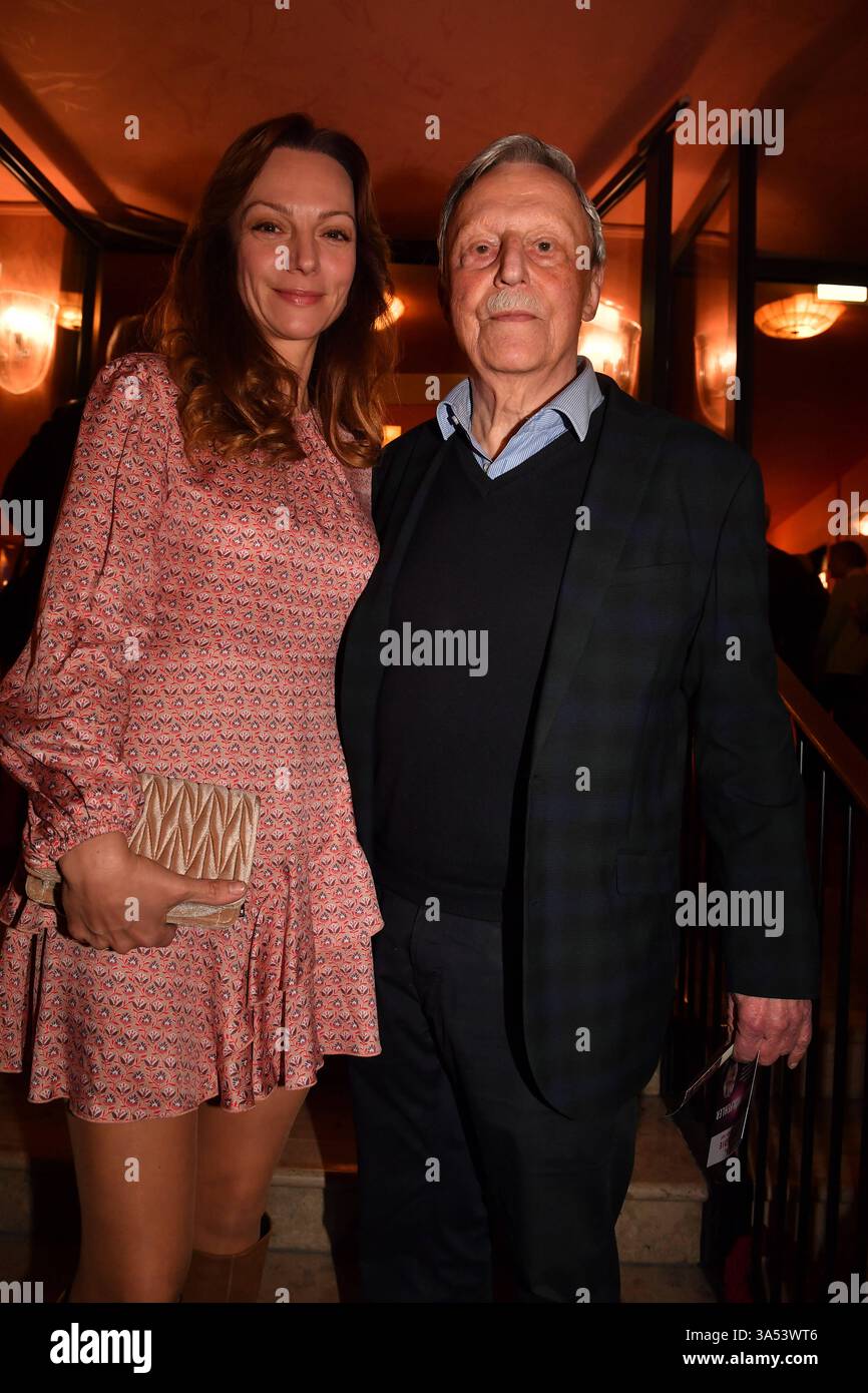 Viola Wedekind mit Vater Michael Wedekind / Premiere / Kardinalfehler ...