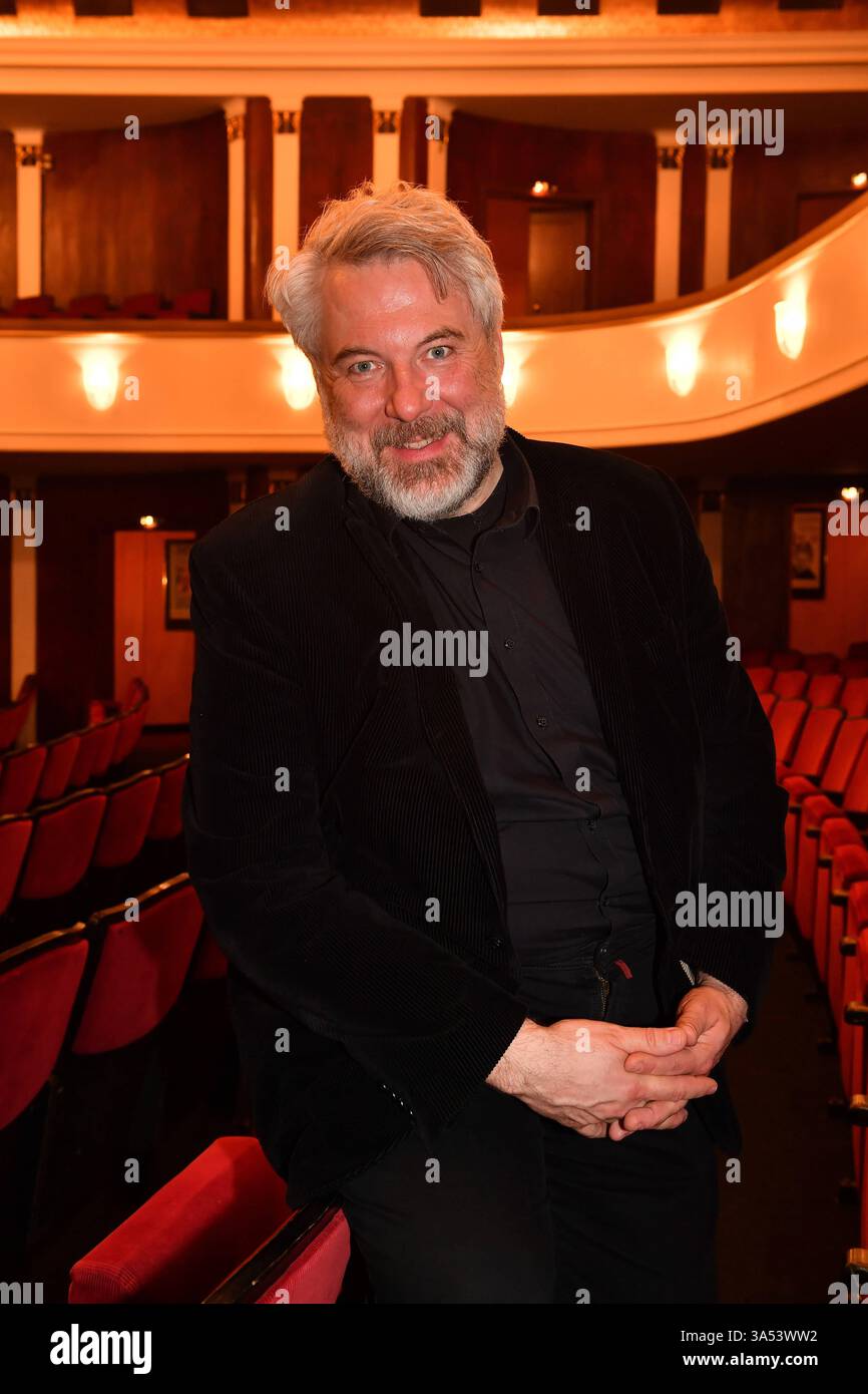 Dieter Fischer / Premiere / Kardinalfehler / Komödie im Bayerischen Hof ...