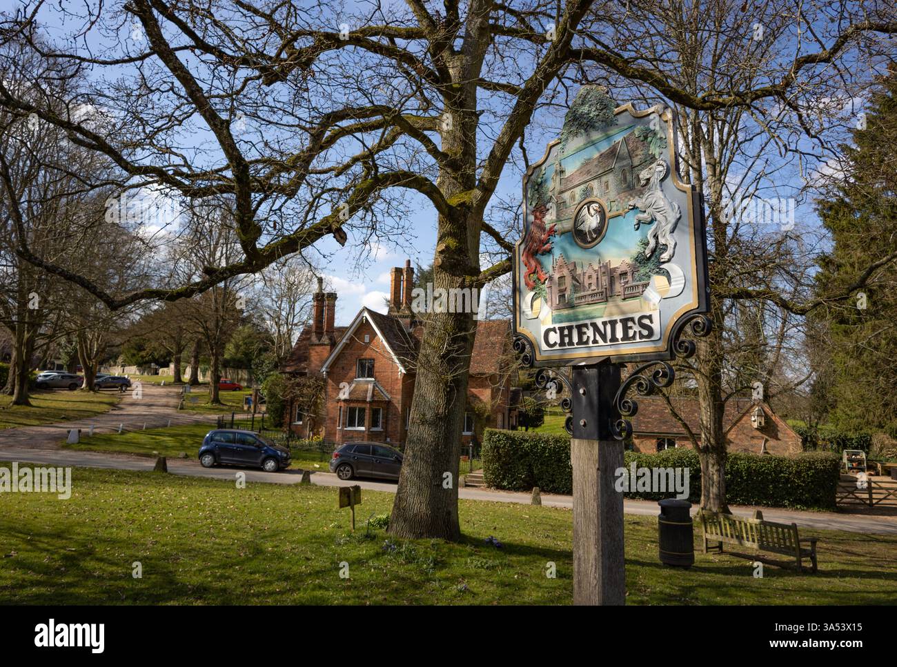 Chenies Signpost on the Chenies Village Green, Buckinghamshire, England ...