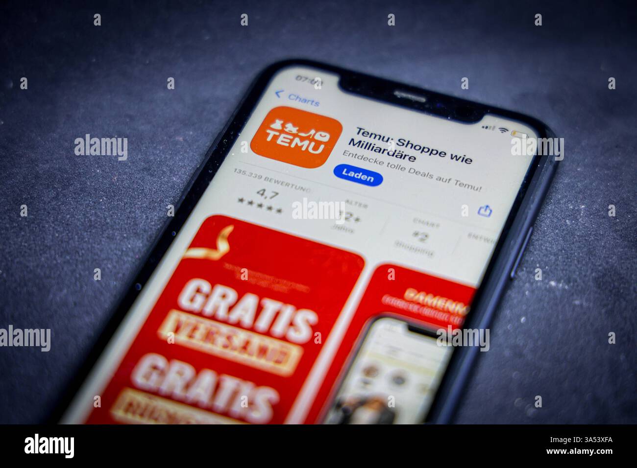 Apple App Store auf einem iPhone. Apps-Charts gratis. Temu: Shoppe ice Milliardäre. // 20.03. ...