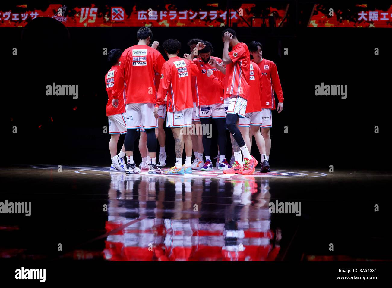 Osaka, Japan. 19th Mar, 2025. Hiroshima Dragonflies team group (Dragonflies) Basketball : 2024 ...