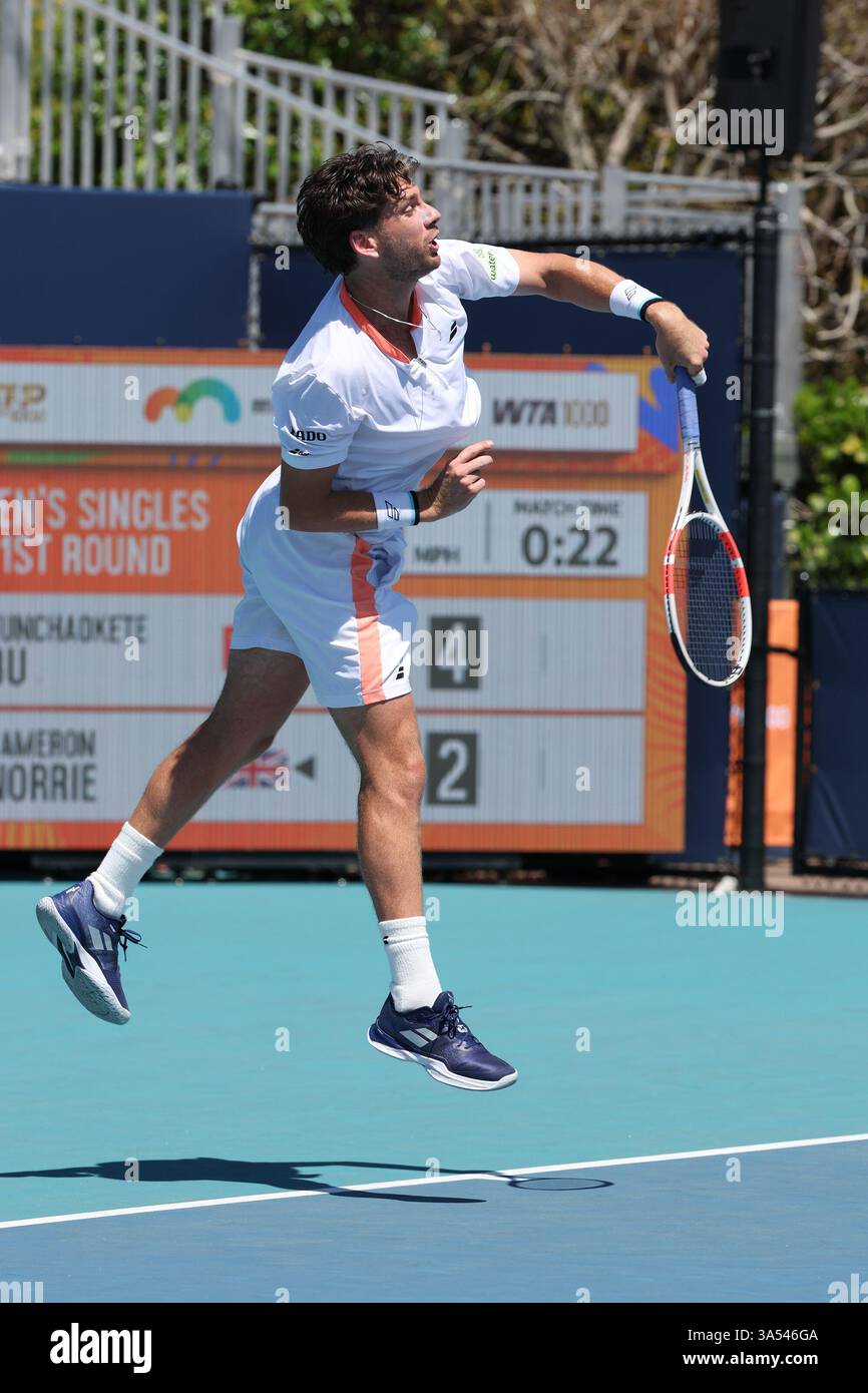 Miami Gardens, Florida, USA. 20th Mar, 2025. Yunchaokete Bu of China defeats Cameron Norrie of ...