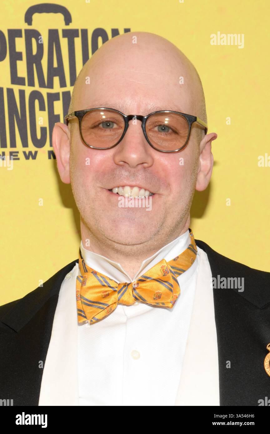 Oliver mears hi-res stock photography and images - Alamy