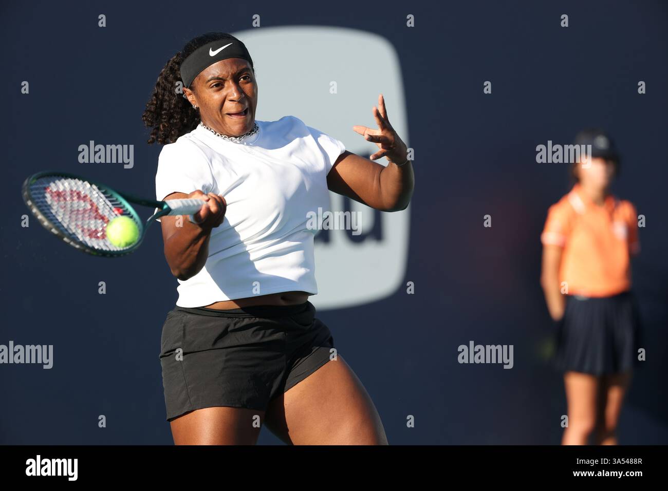 MIAMI GARDENS, FLORIDA - MARCH 20: Hailey Baptiste defeats Daria ...
