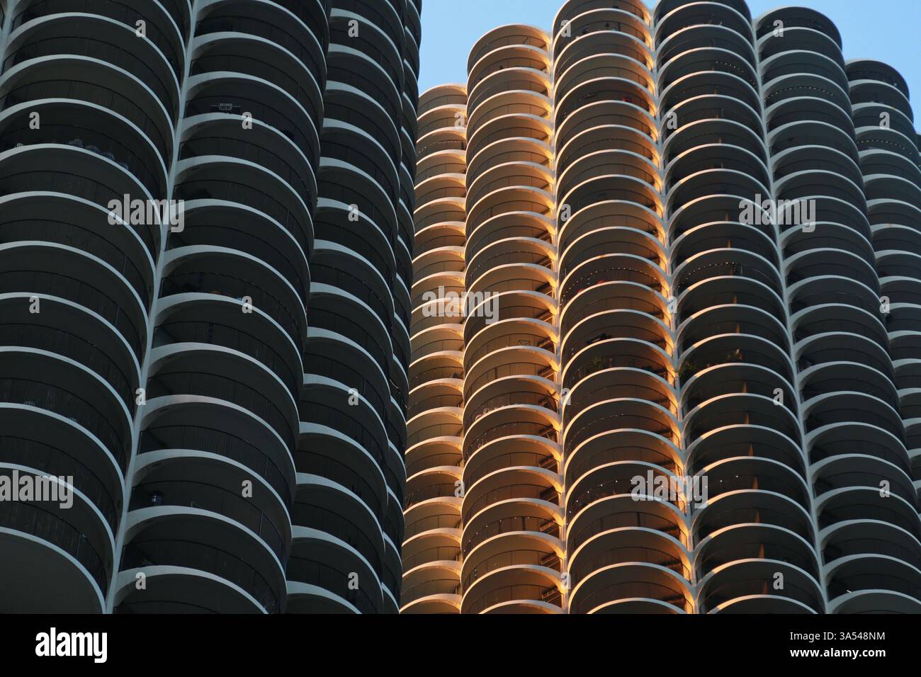 The marina twin towers hi-res stock photography and images - Alamy