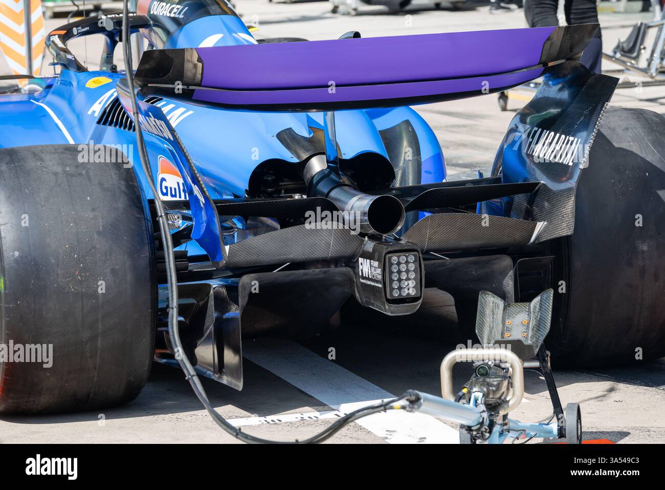 Williams Racing FW47, rear beam wing aerodynamism, aerodynamic ...