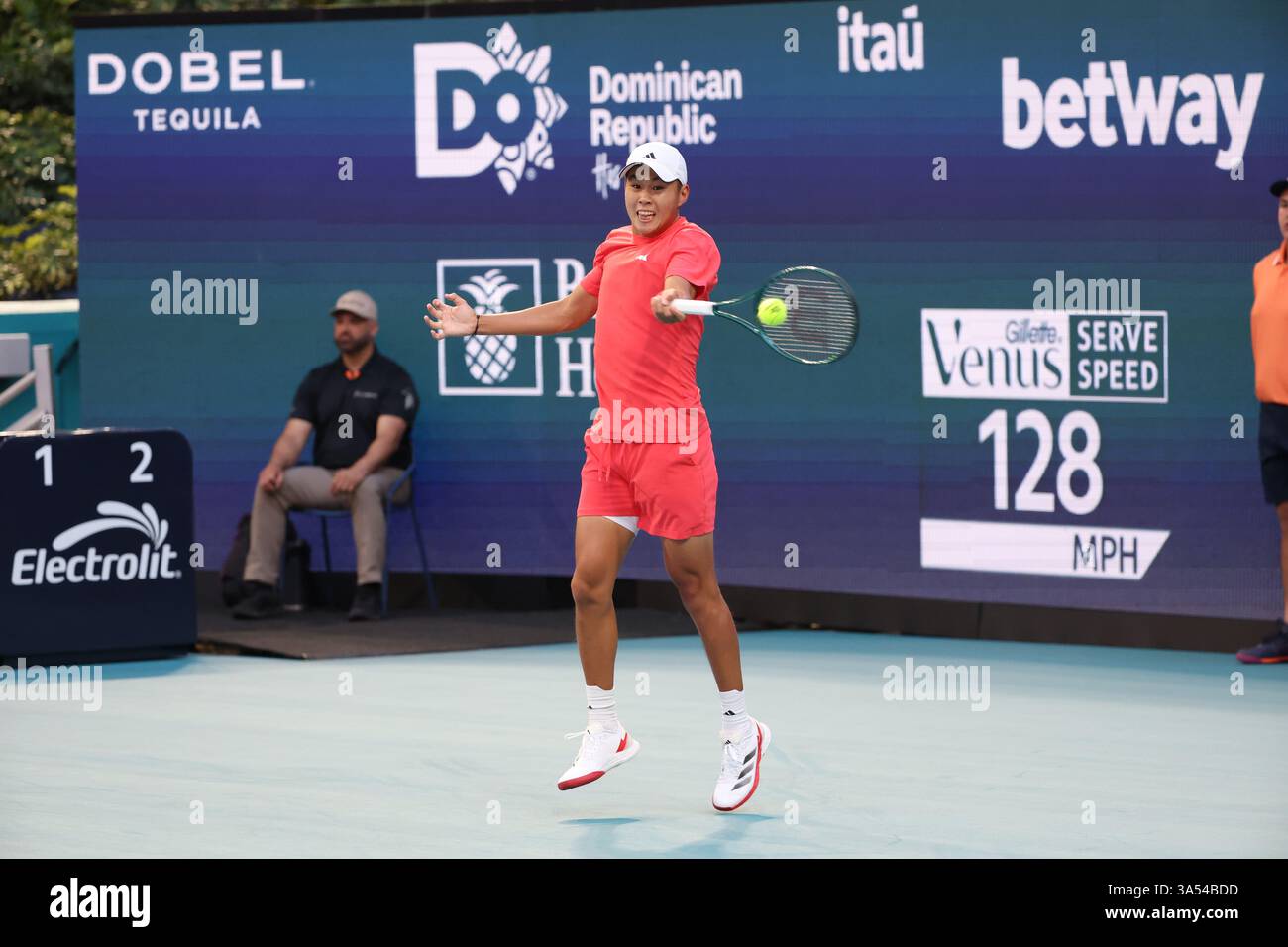 MIAMI GARDENS, FLORIDA - MARCH 20: Joao Fonseca of Brazil defeats ...