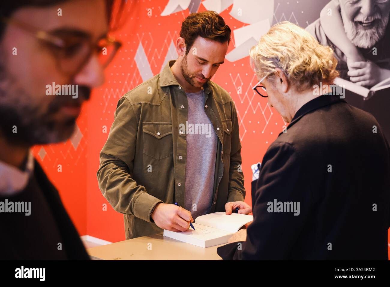 La tres catastrophique visite du zoo hi-res stock photography and ...