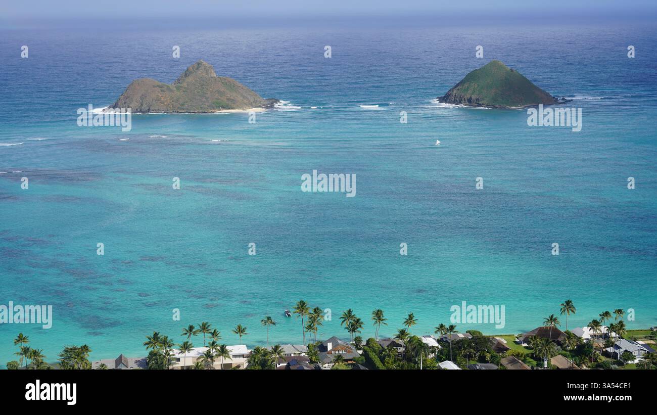Aerial view mokulua islands hi-res stock photography and images - Alamy