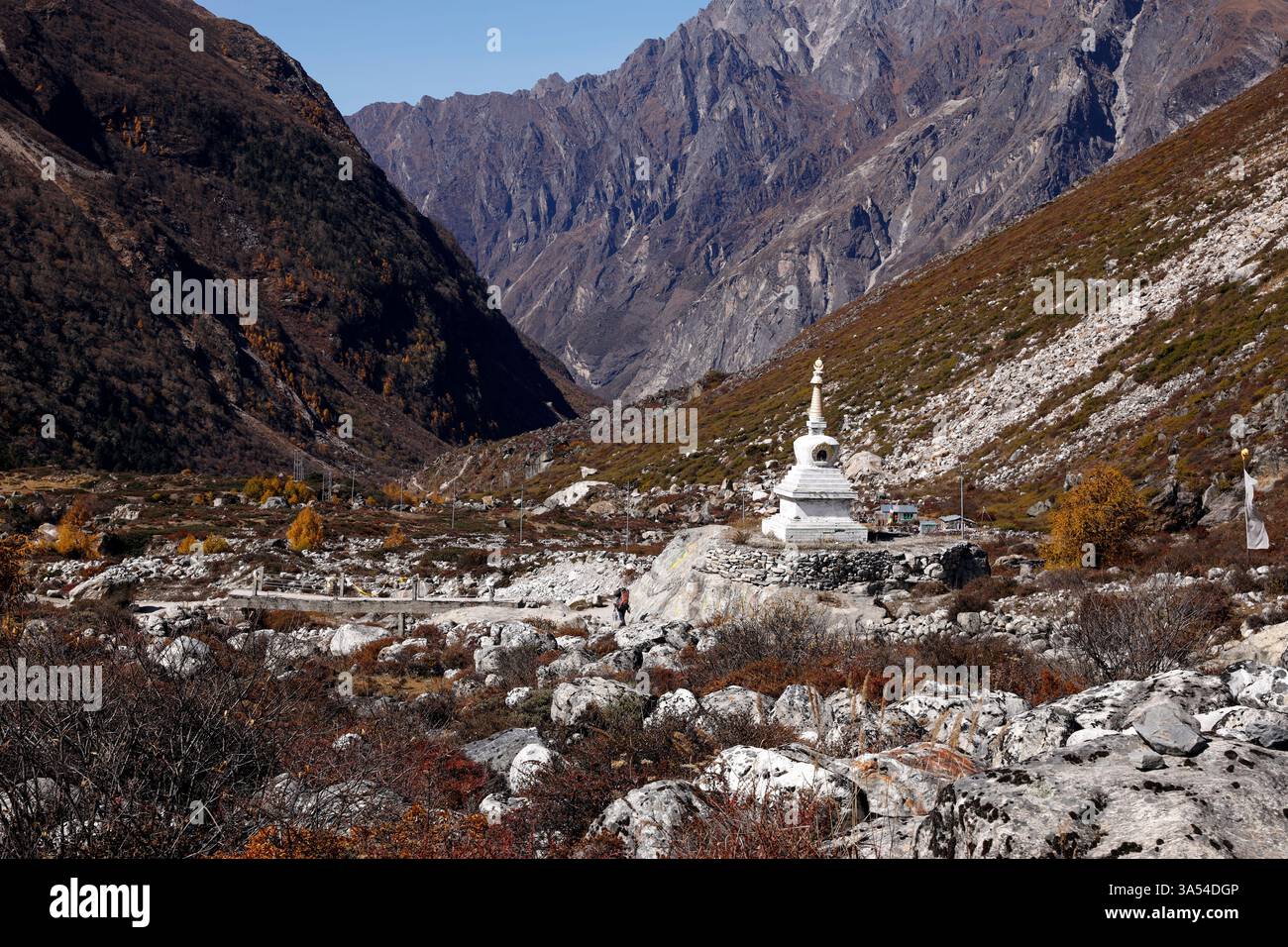 Stupa made by tibetan ethnic peoples on the way of Langtang trek ...