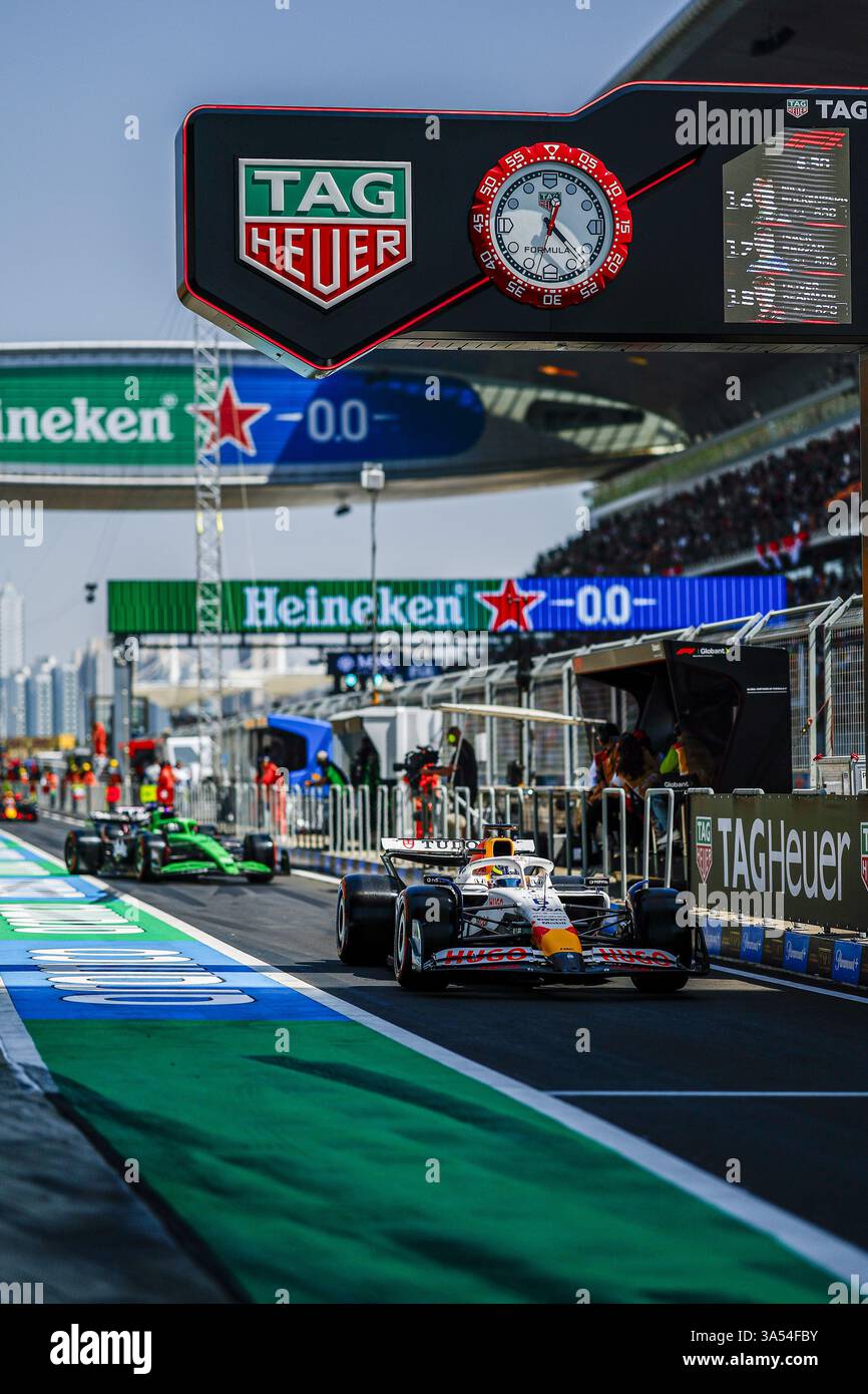 06 HADJAR Isack (fra), Visa Cash App RB F1 Team VCARB02 during the Formula 1 Heineken Chinese ...