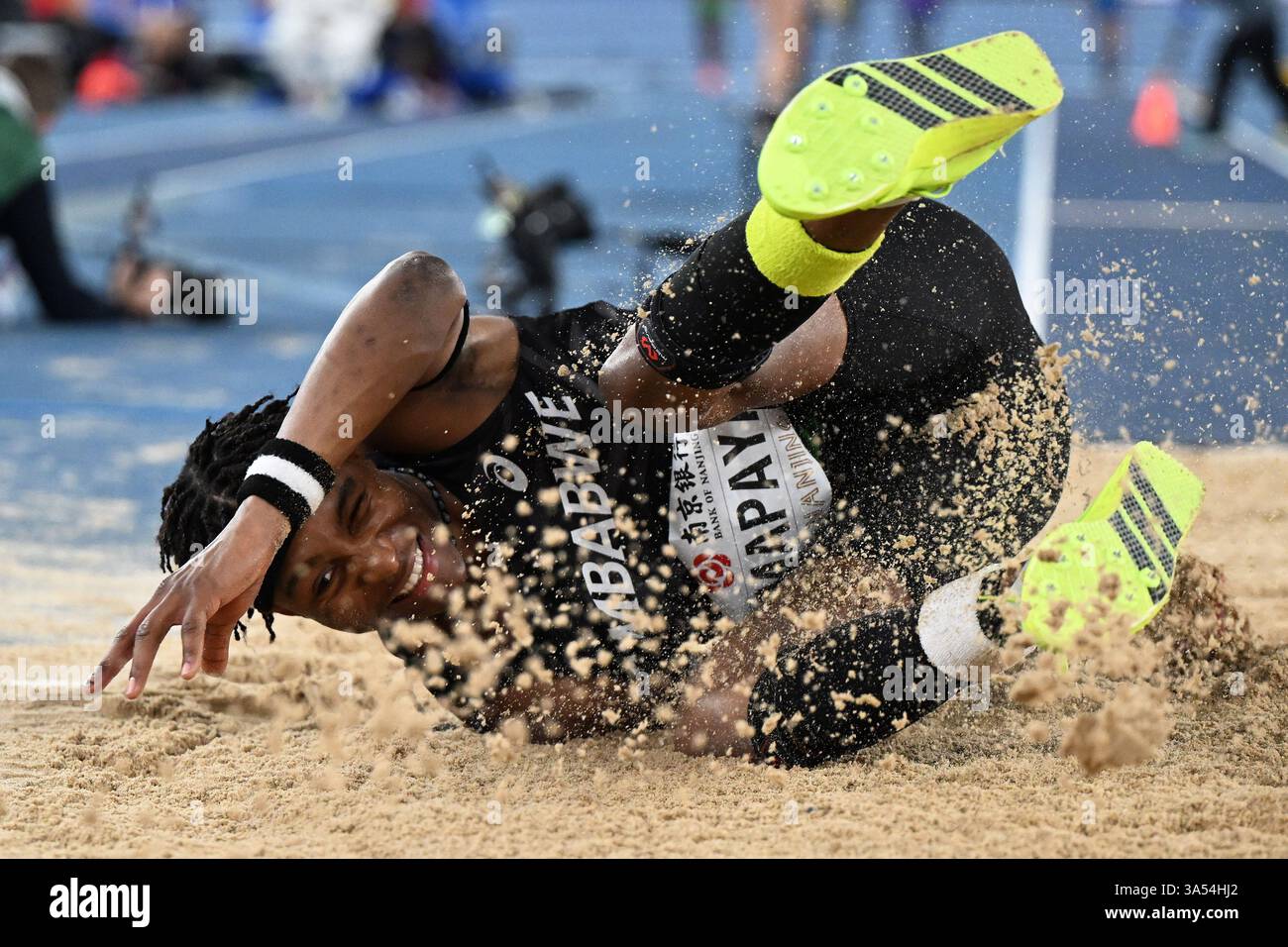 Chengetayi mapaya athletics hi-res stock photography and images - Alamy