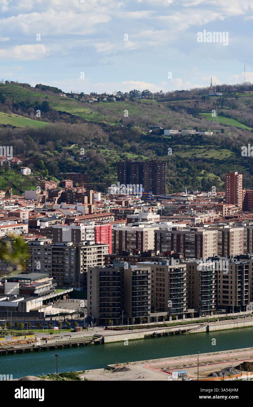 03-07-2025, Bilbao, Vertical view of the city and nervion river, Bilbao ...