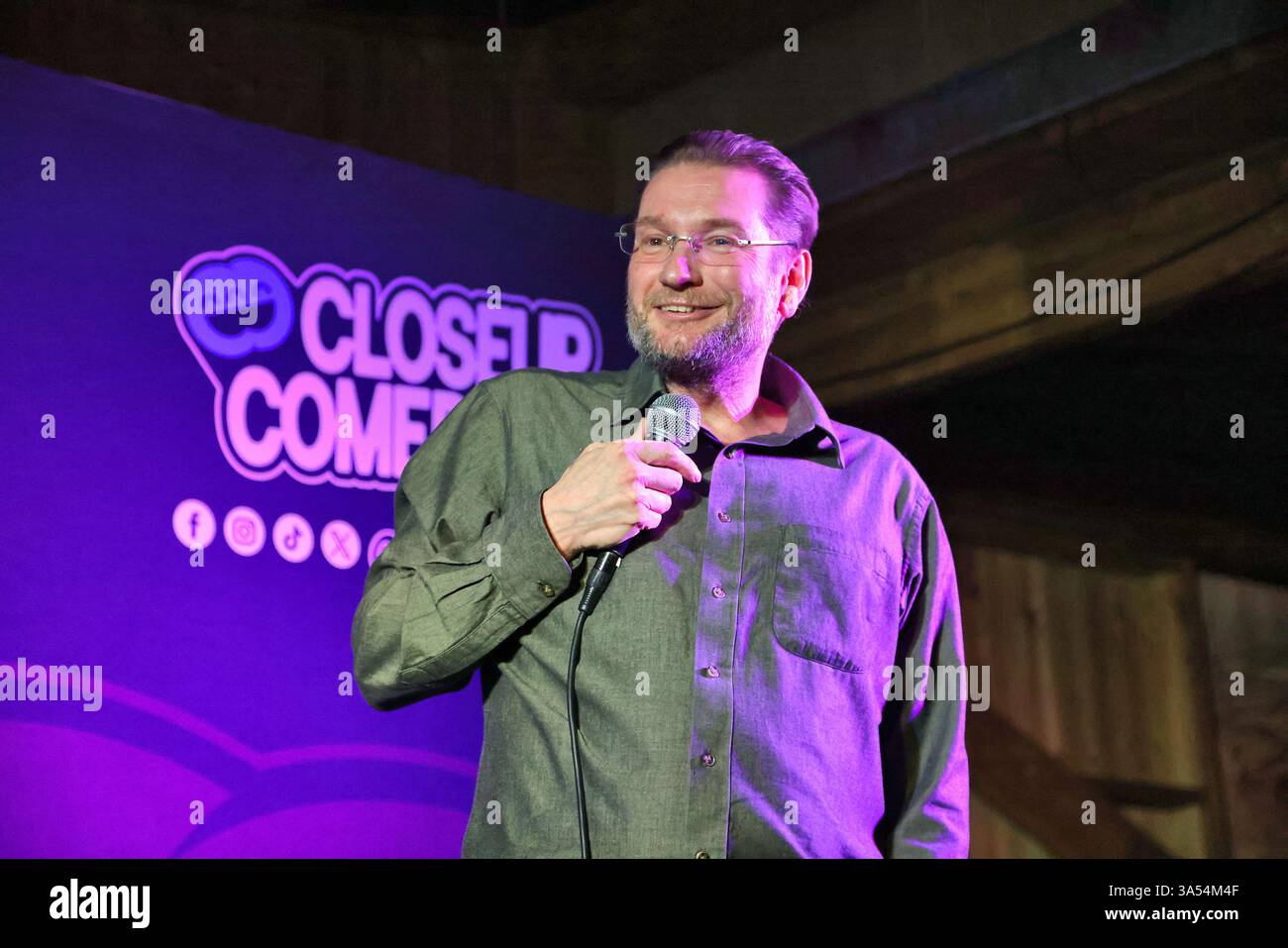 Gary Delaney performing stand up comedy live at Herbert's Yard ...