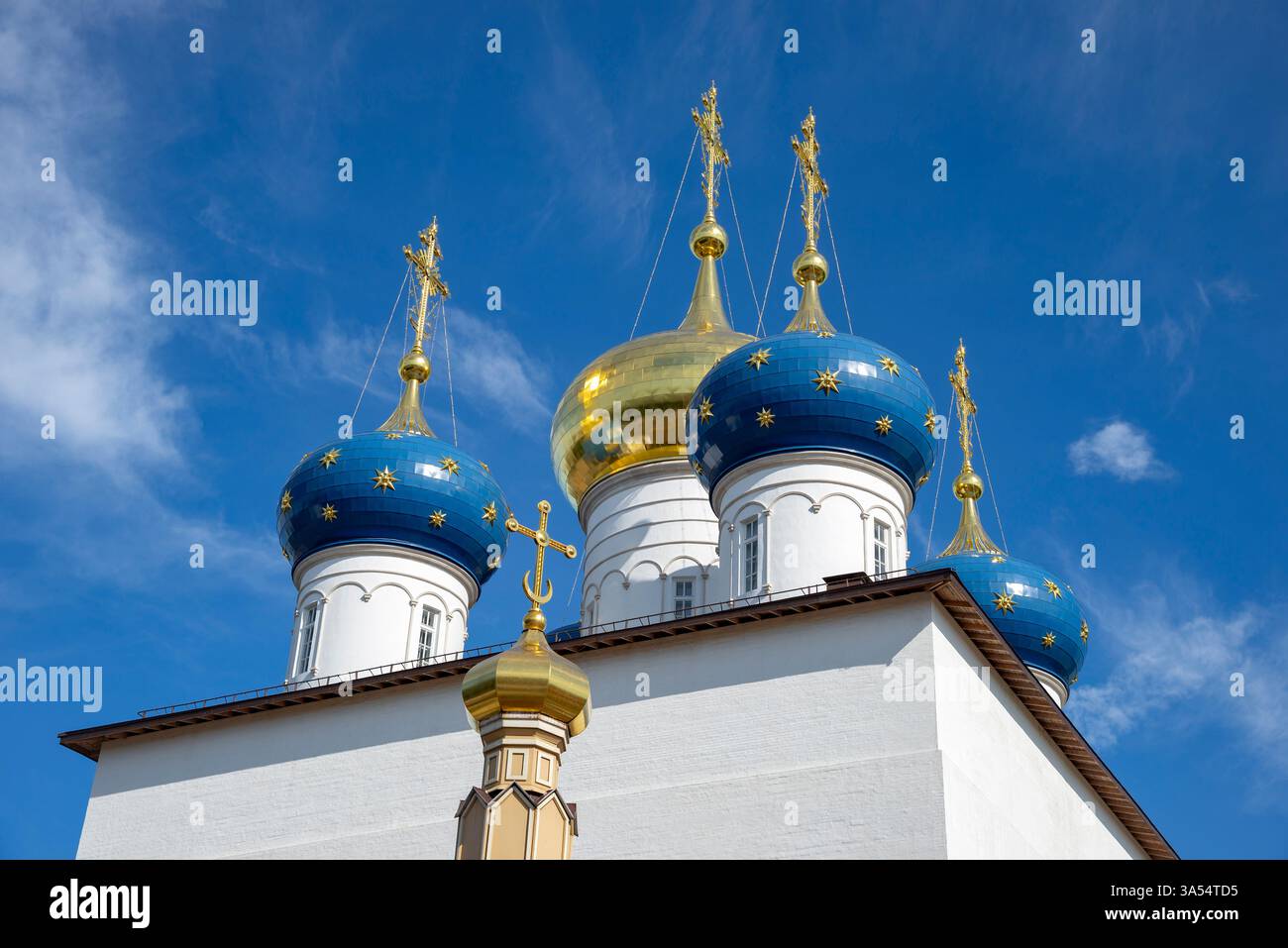 Domes of the Transfiguration Cathedral. Tver, Russia Stock Photo - Alamy