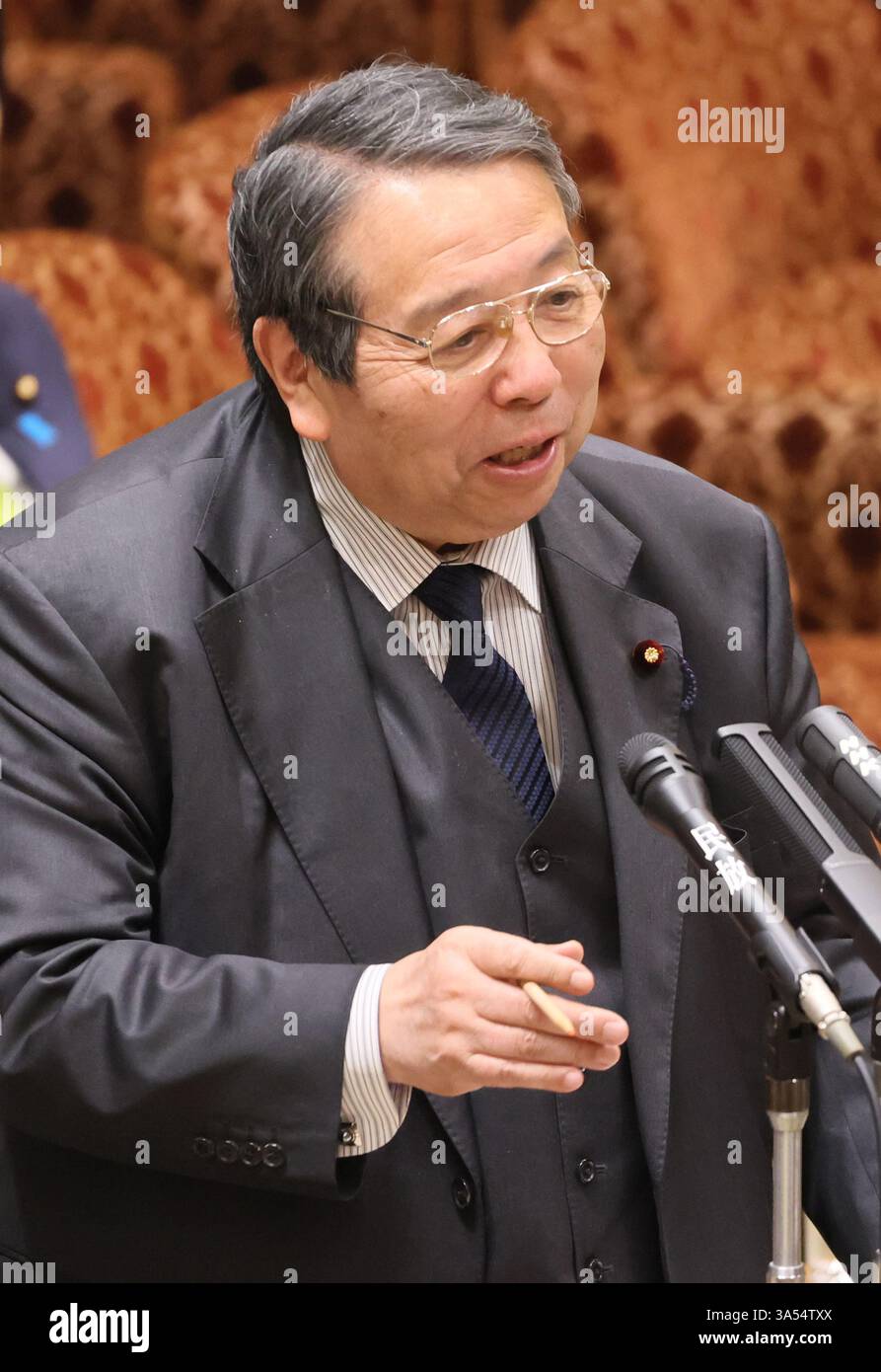 Tokyo, Japan. 21st Mar, 2025. Japanese Internal Affairs Minister Seiichiro Murakami answers a ...