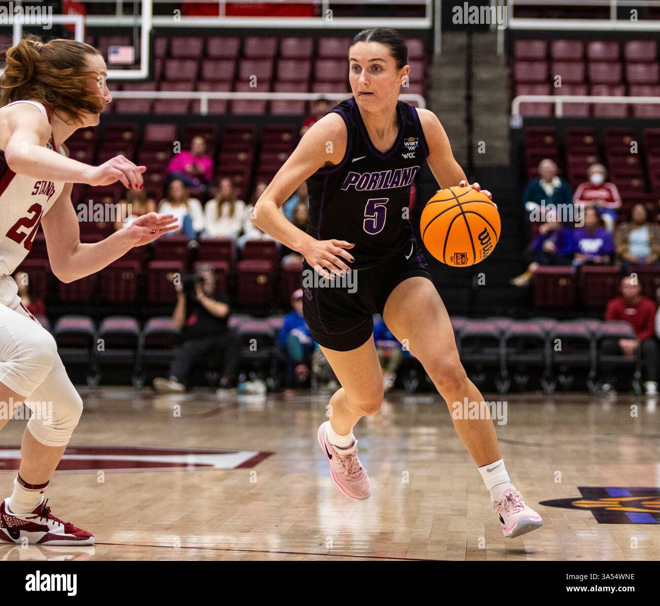 Maples Pavilion Stanford, CA. 20th Mar, 2025. U.S.A. Portland guard ...
