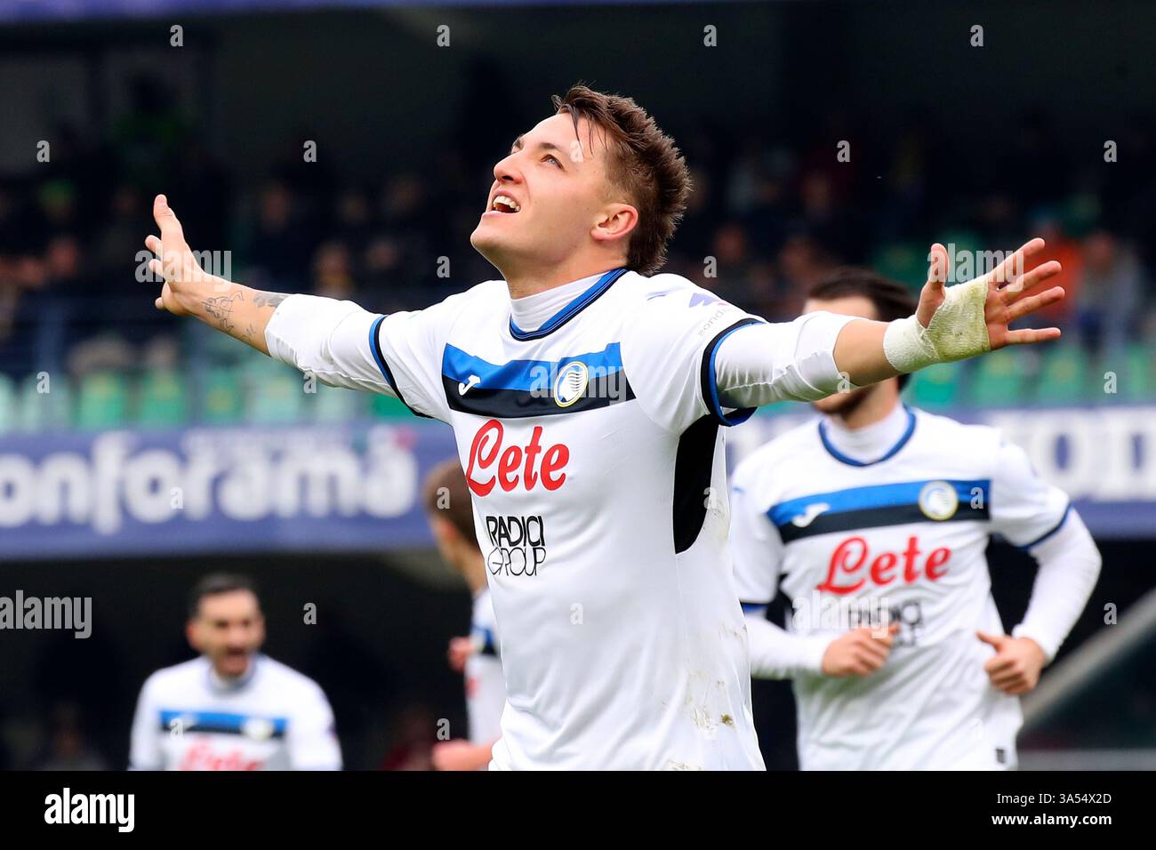 Verona, Italia. 08th Feb, 2025. Atalanta's Mateo Retegui 's celebration ...