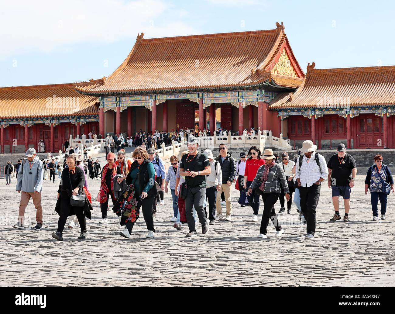 Foreign tourists visit the Palace Museum in Beijing, China, 19 March ...