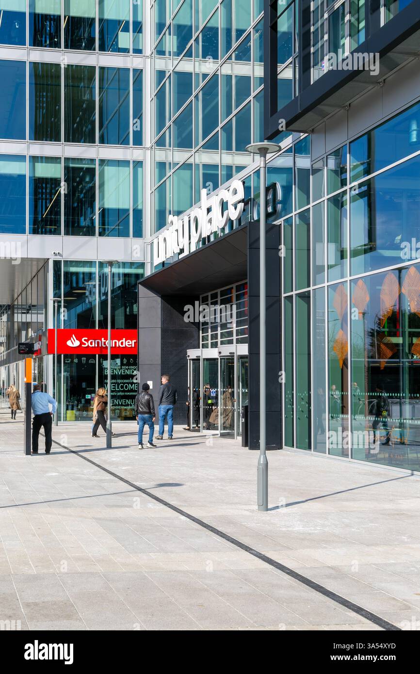 Banco Santander bank head offices, Unity Place, Milton Keynes Central ...