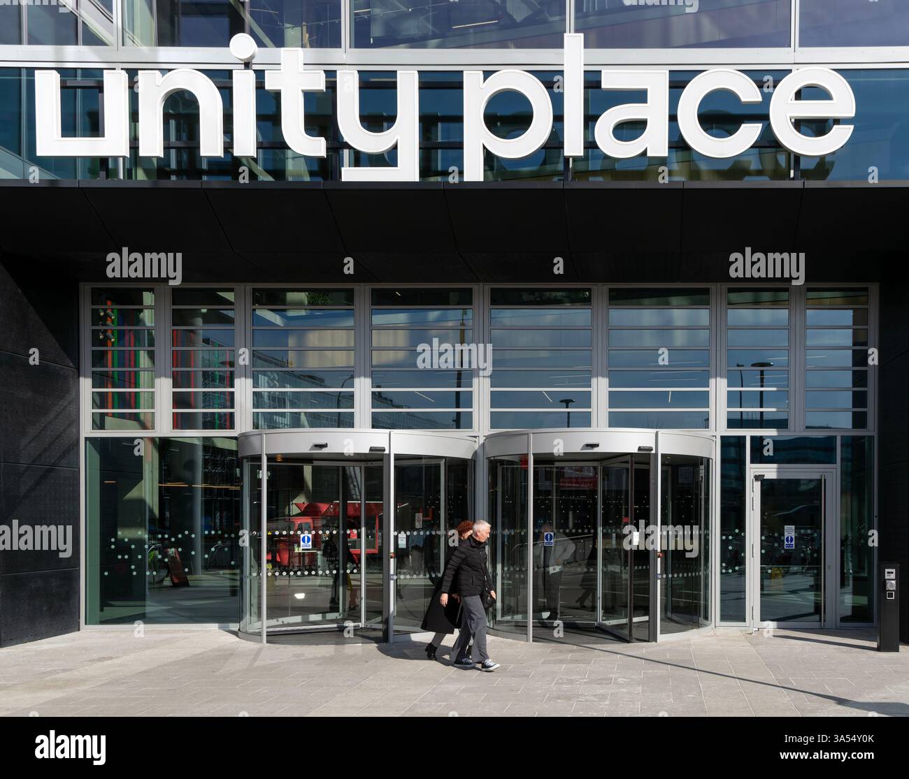 Banco Santander bank head offices, Unity Place, Milton Keynes Central ...