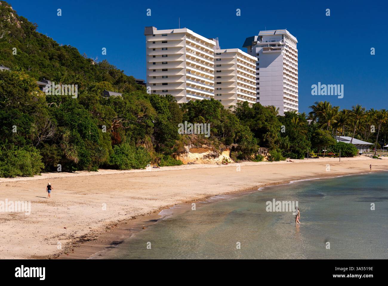 Whitehaven beach drone hi-res stock photography and images - Alamy