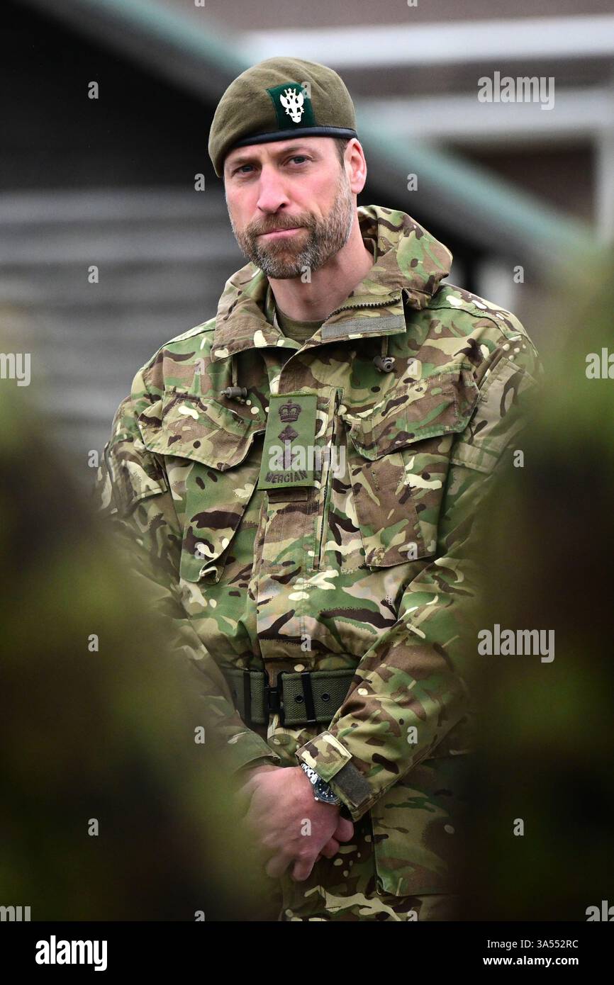 The Prince of Wales meet Estonian troops at Tapa Camp and thank them ...