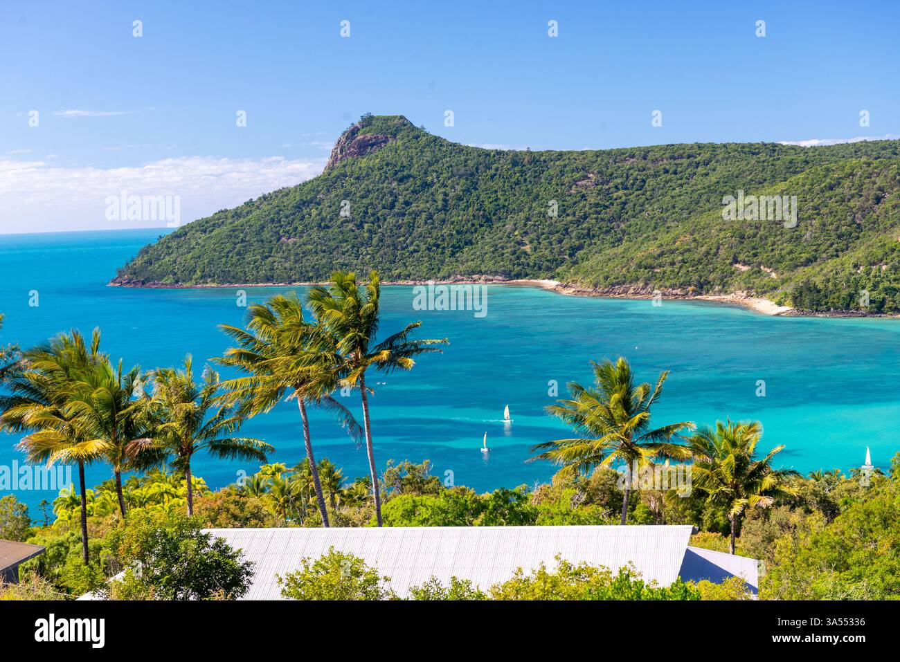 Whitehaven beach aerial view turquoise hi-res stock photography and ...