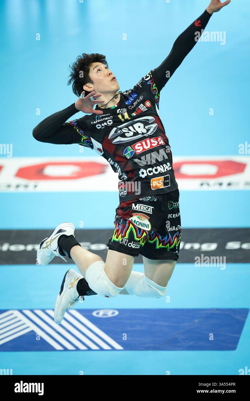 #14 Yuki Ishikawa (Sir Susa Vim Perugia) 16.Feb.2025 Sir Susa Vim Perugia vs Allianz Milano in ...