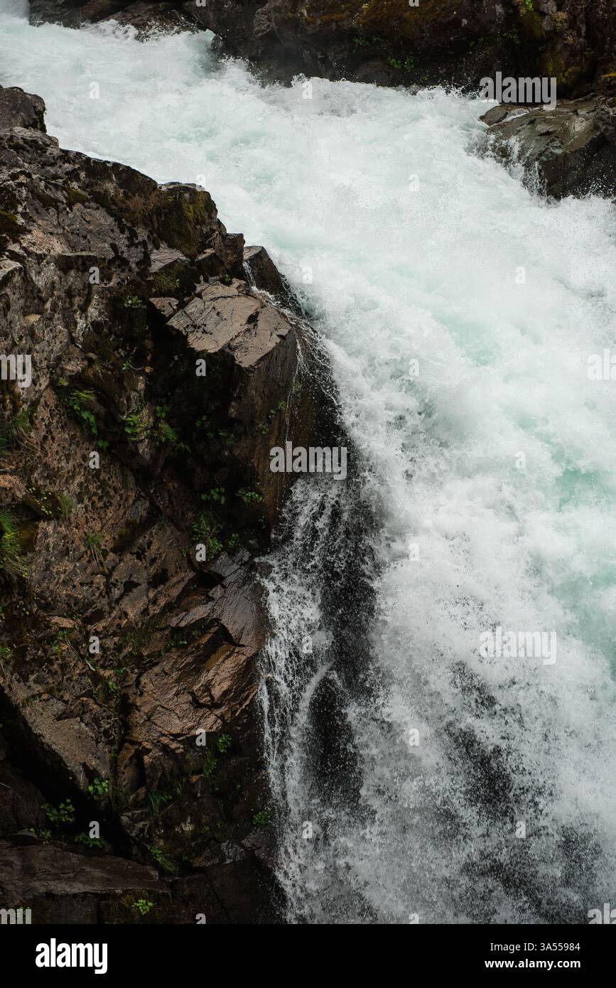 Detail water cascading through hi-res stock photography and images - Alamy