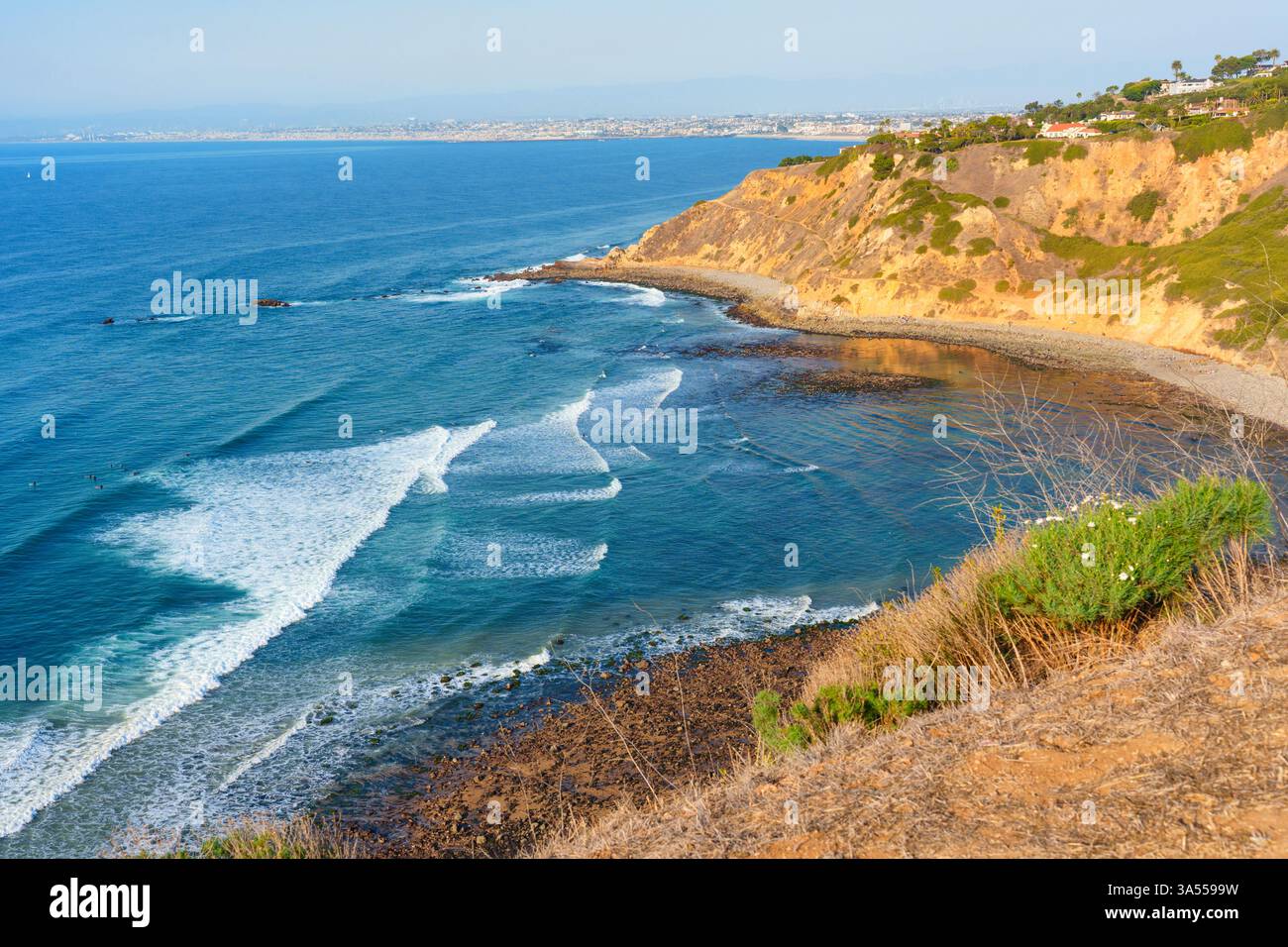 Panoramic view of the Palos Verdes Estates Shoreline Preserve ...